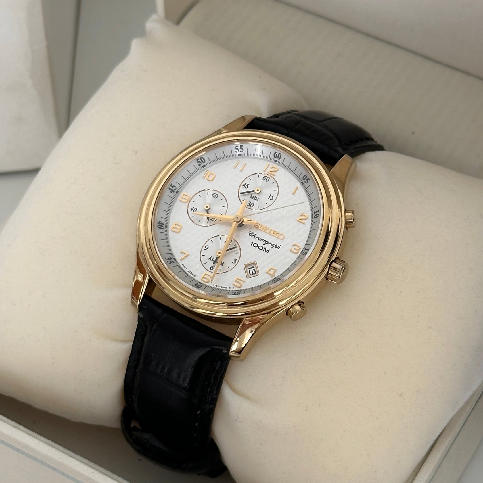 Seiko Cal.7T62 Alarm Chronograph – Leluxe Vintage Sdn. Bhd.